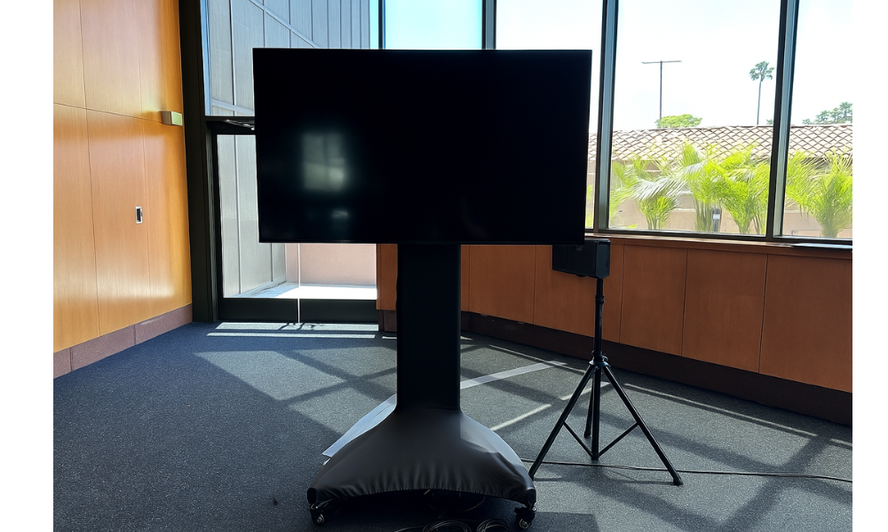 65 Inch TV Monitor Rental - Amsterdam Video Wall